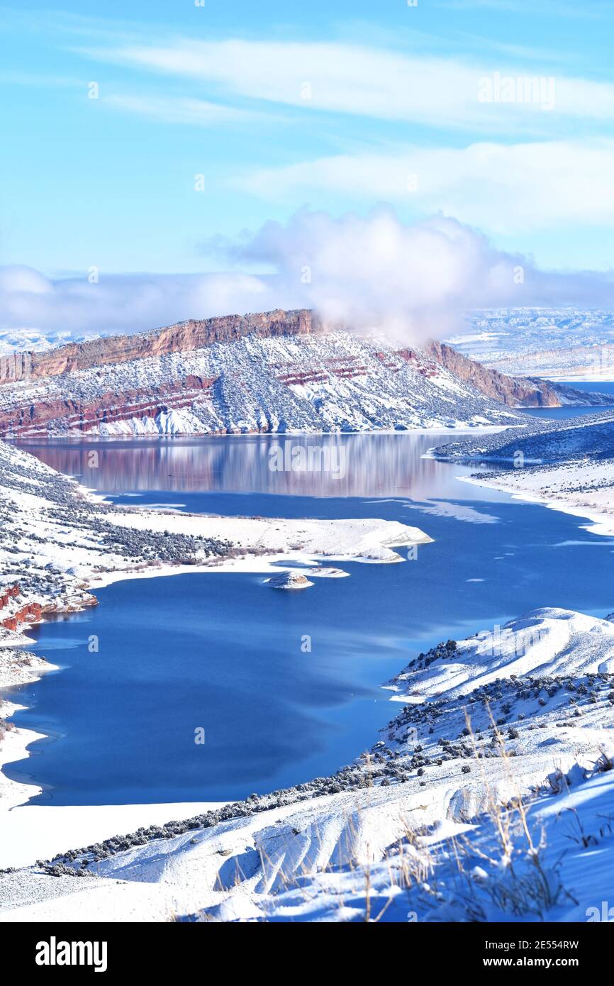 Flaming gorge lake hi-res stock photography and images - Alamy