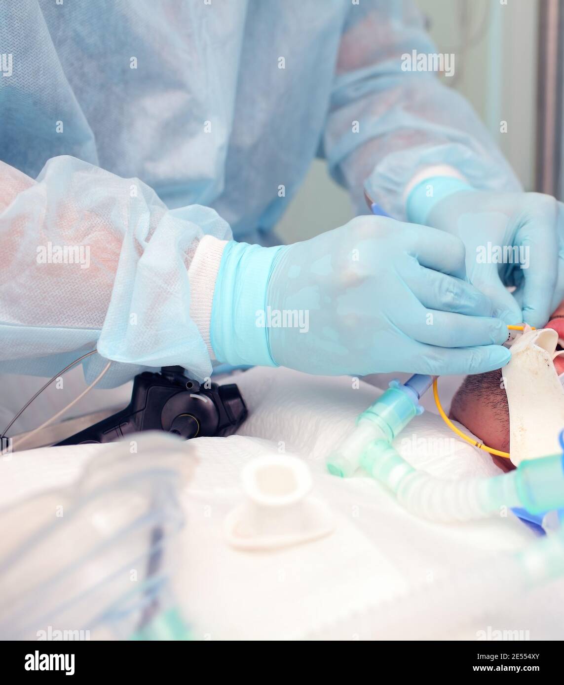 Bronchoscopy hi-res stock photography and images - Alamy