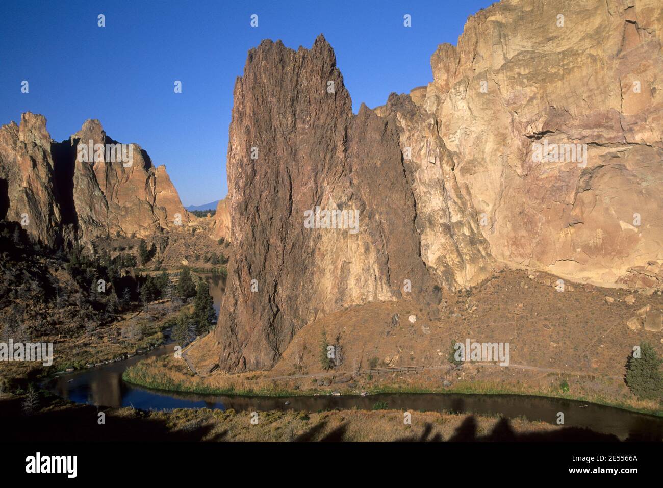 Gorge Viewpoint, Smith Rock State Park, Oregon Stock Photo - Alamy