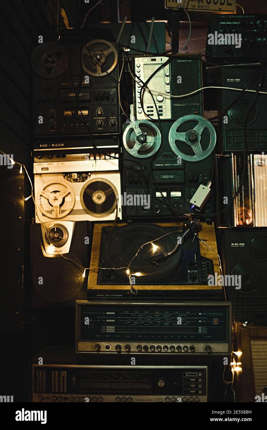 Vintage Electronics Wallpaper