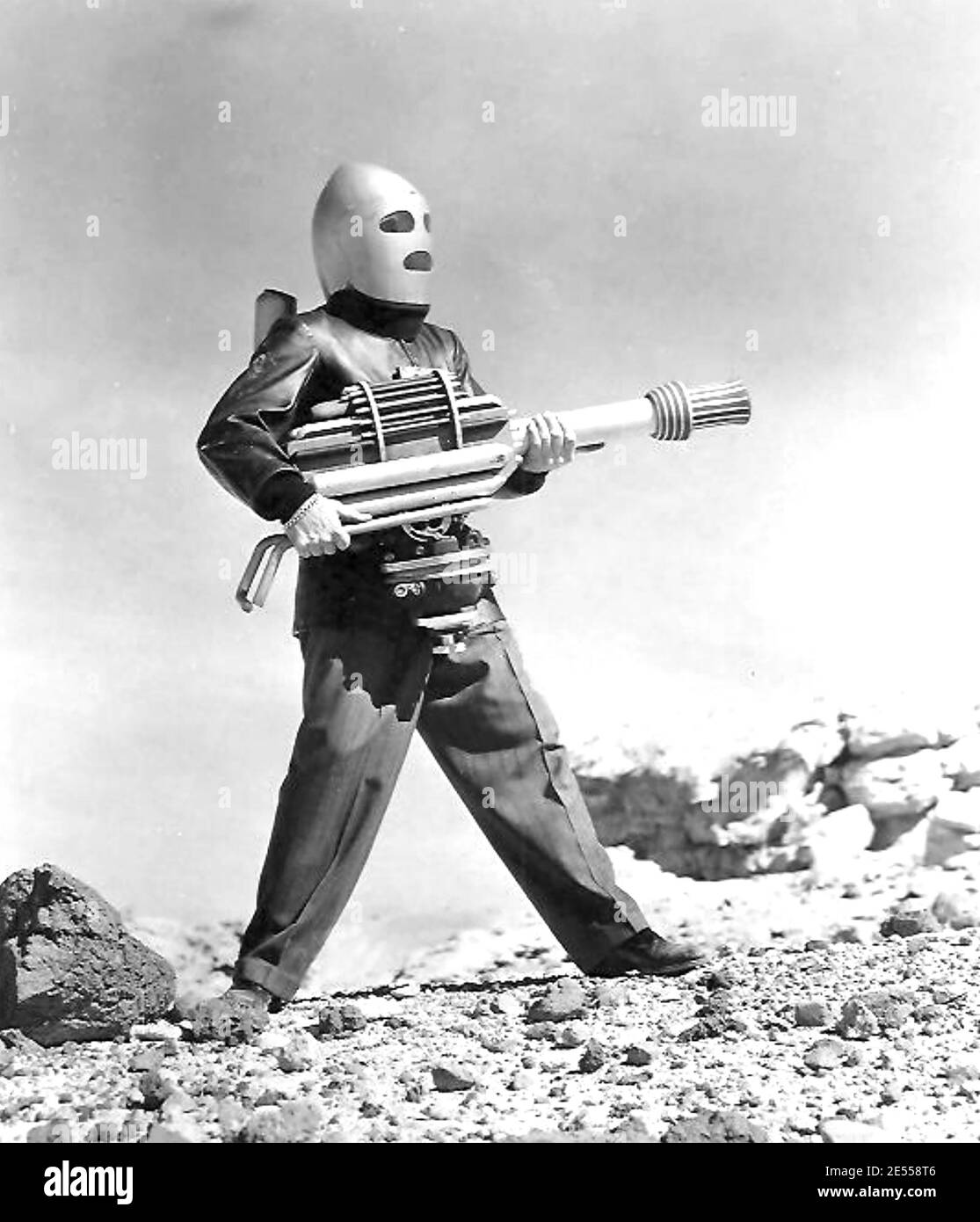 RADAR MEN FROM THE MOON 1952 Republic film serial Stock Photo - Alamy