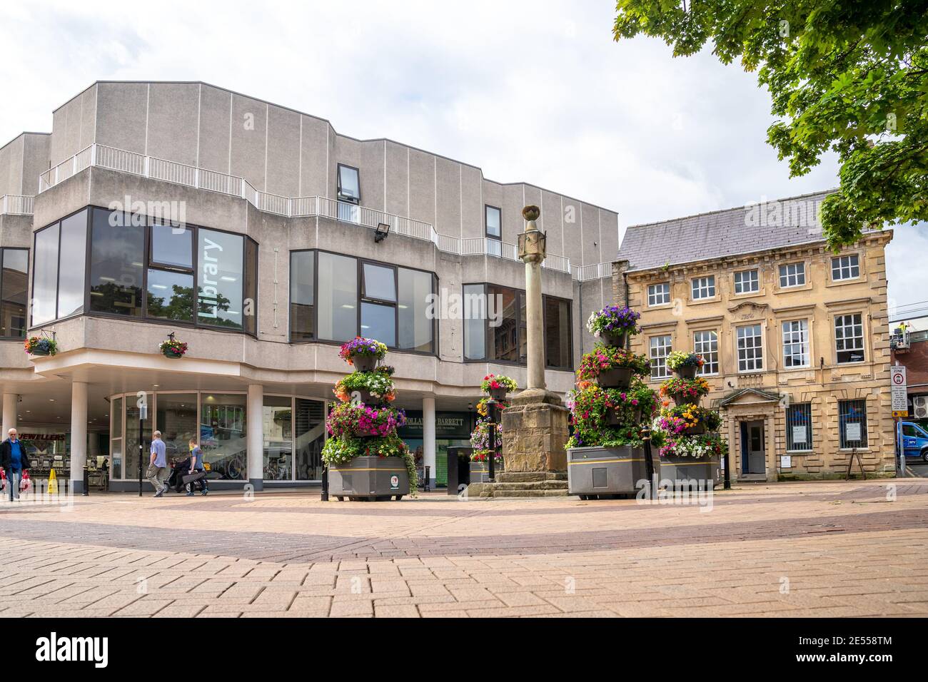 Mansfield market place hi-res stock photography and images - Alamy
