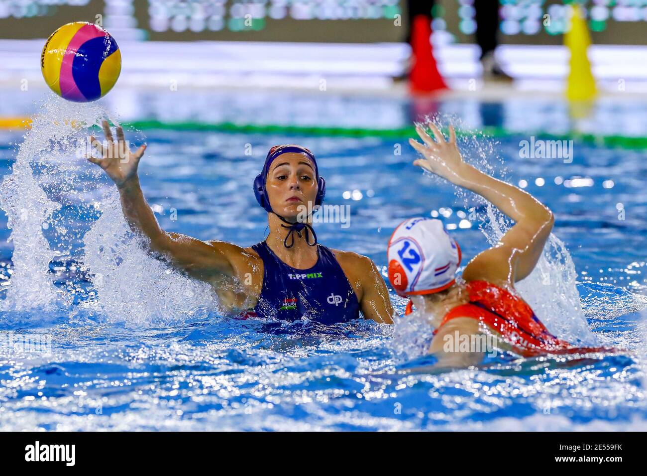 Waterpolo woman hi-res stock photography and images - Alamy