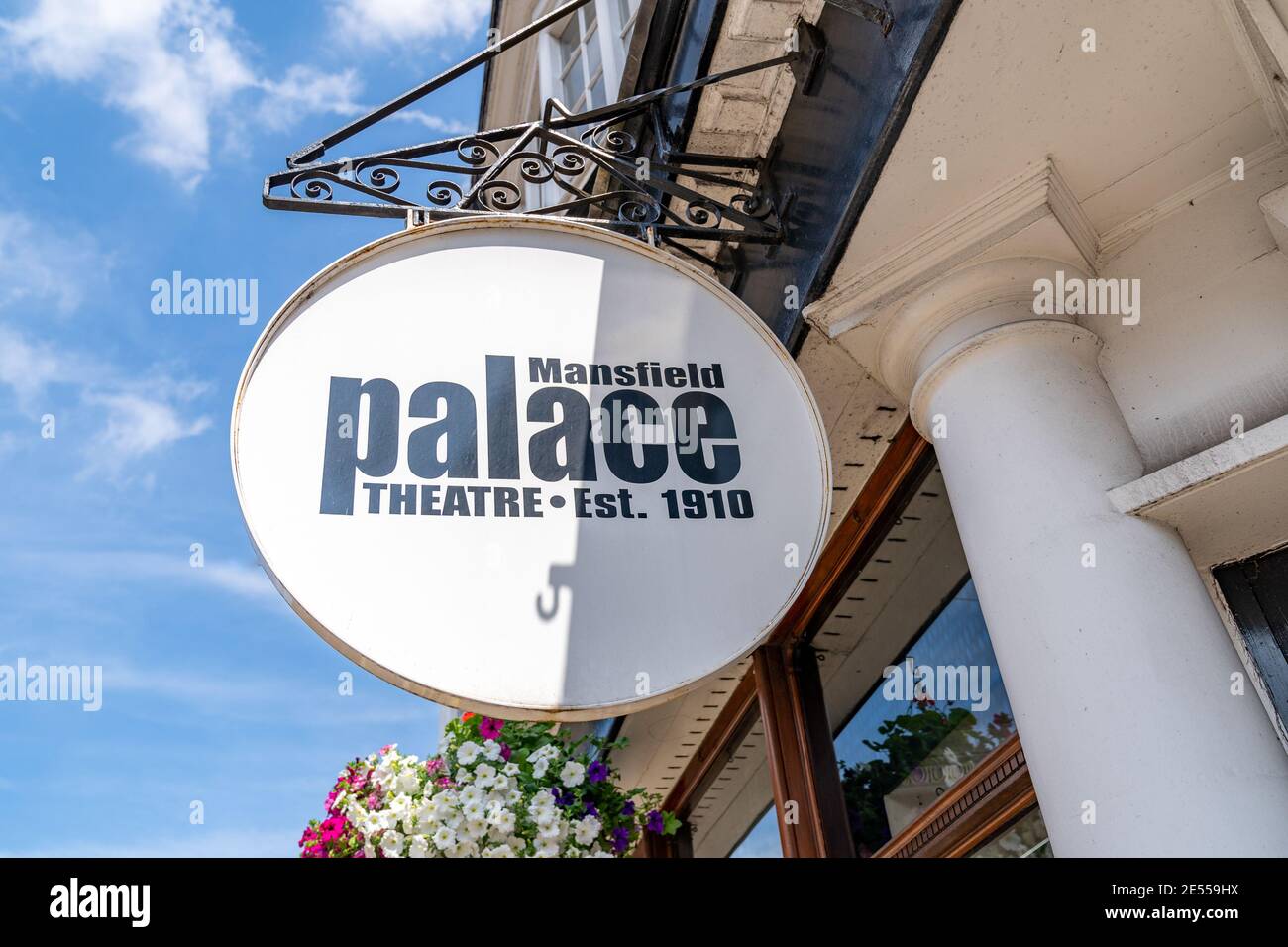 Mansfield market place hi-res stock photography and images - Alamy
