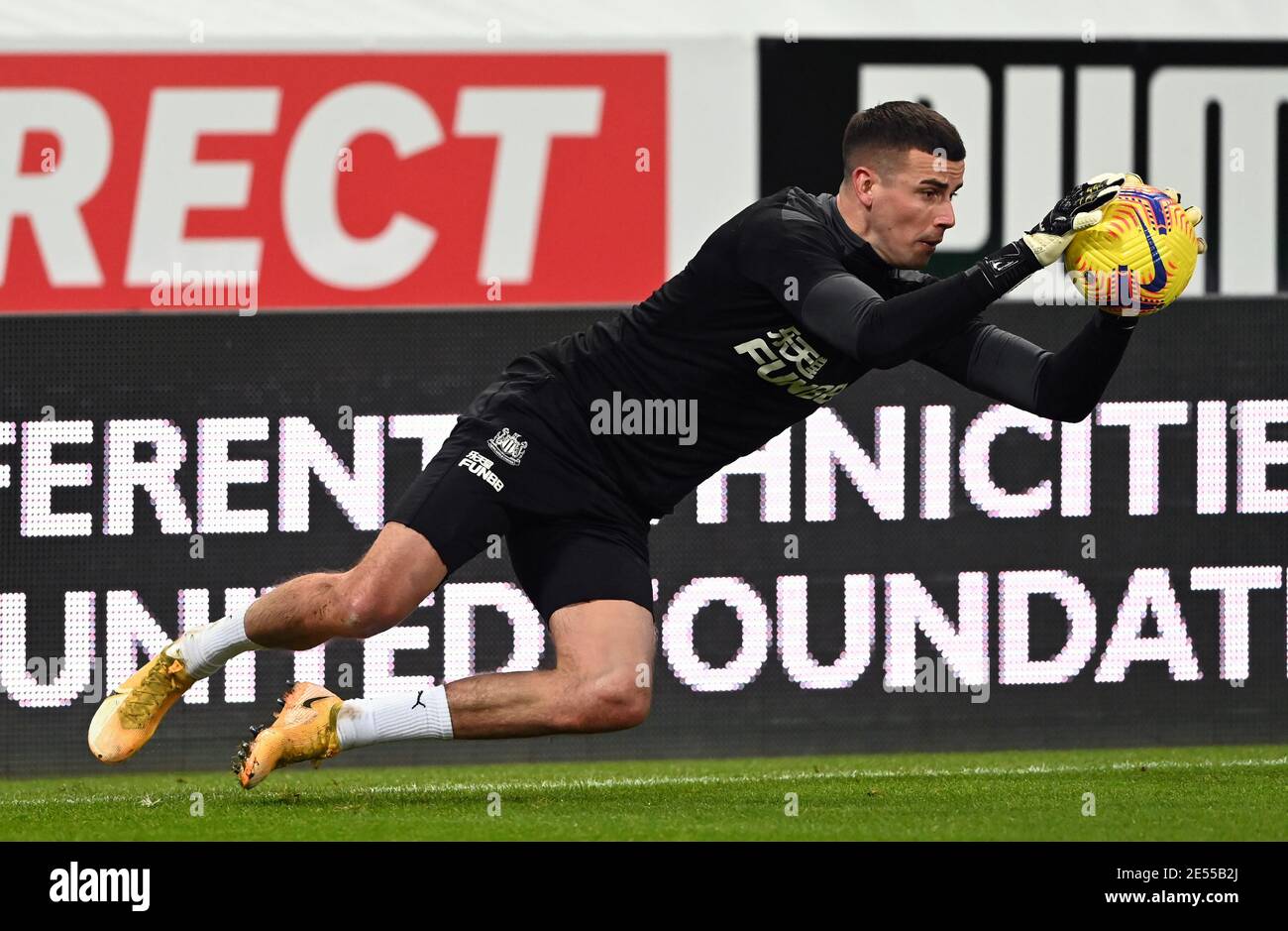 Newcastle United goalkeeper Karl Darlow ahead of the Premier League ...