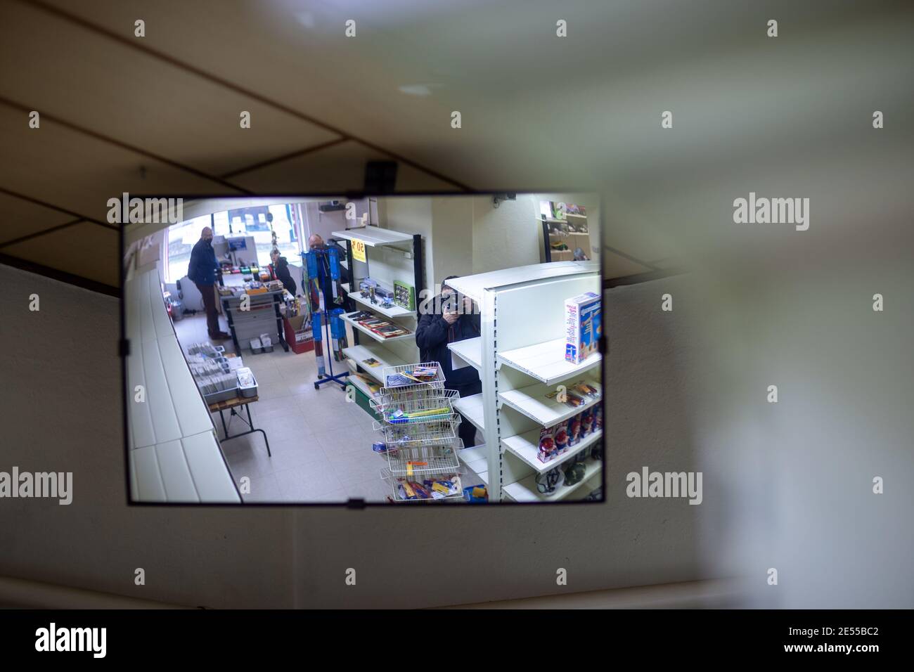 Toy store empty shelves hi-res stock photography and images - Alamy