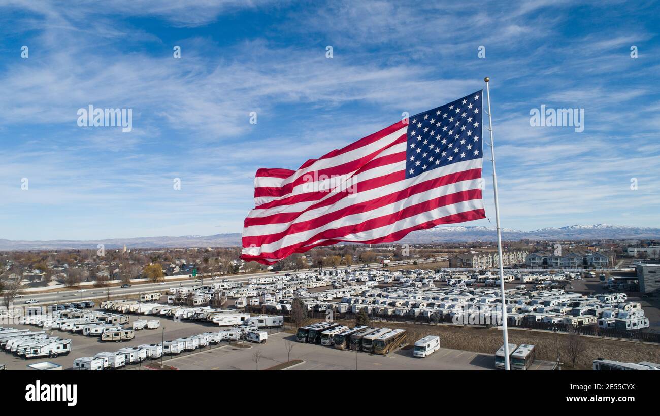 Big us flag hi-res stock photography and images - Alamy