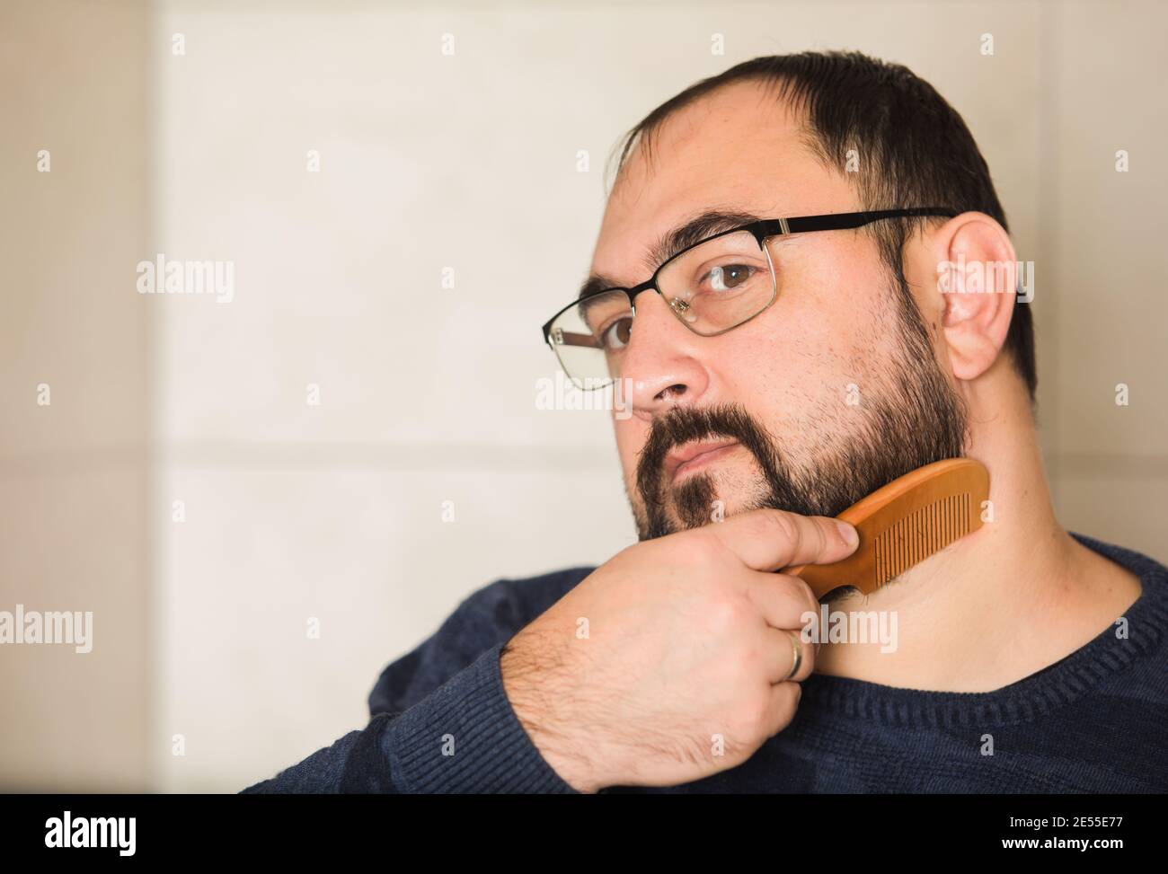 Mustache comb hi-res stock photography and images - Alamy