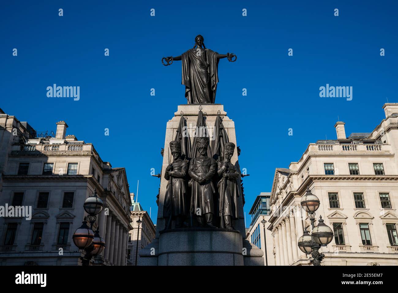 Pall mall london hi-res stock photography and images - Alamy