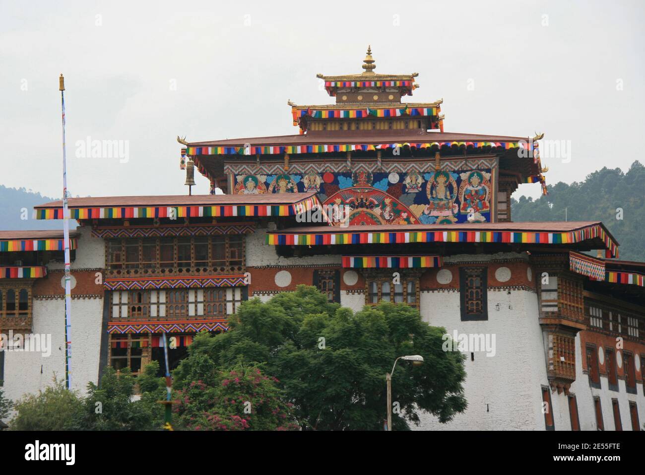 buddhist fortress (dzong) in punakha in bhutan Stock Photo - Alamy