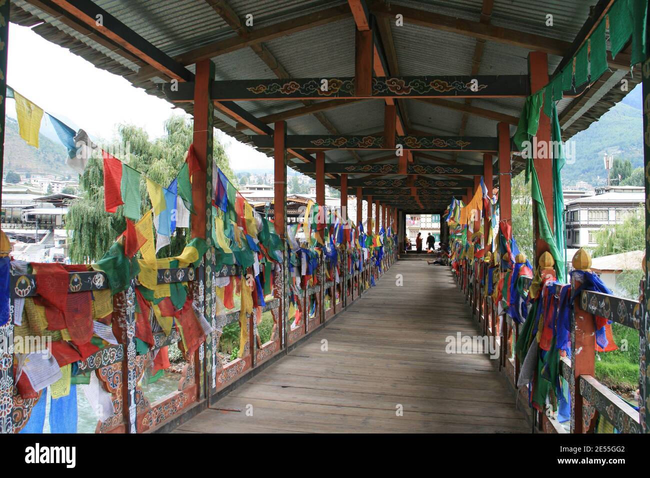 bridge in thimphu in bhutan Stock Photo - Alamy