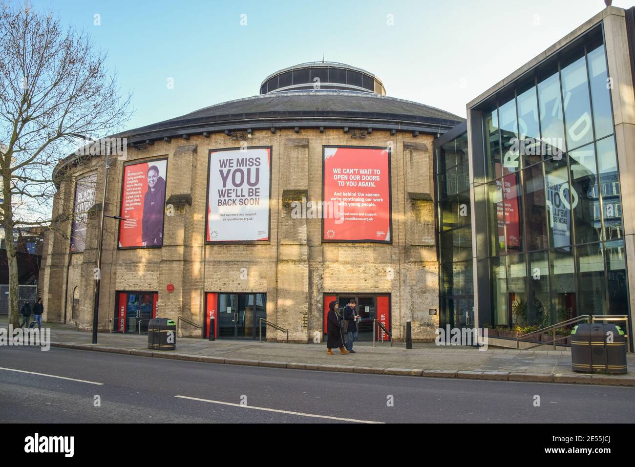 Hammersmith town hall hi-res stock photography and images - Alamy