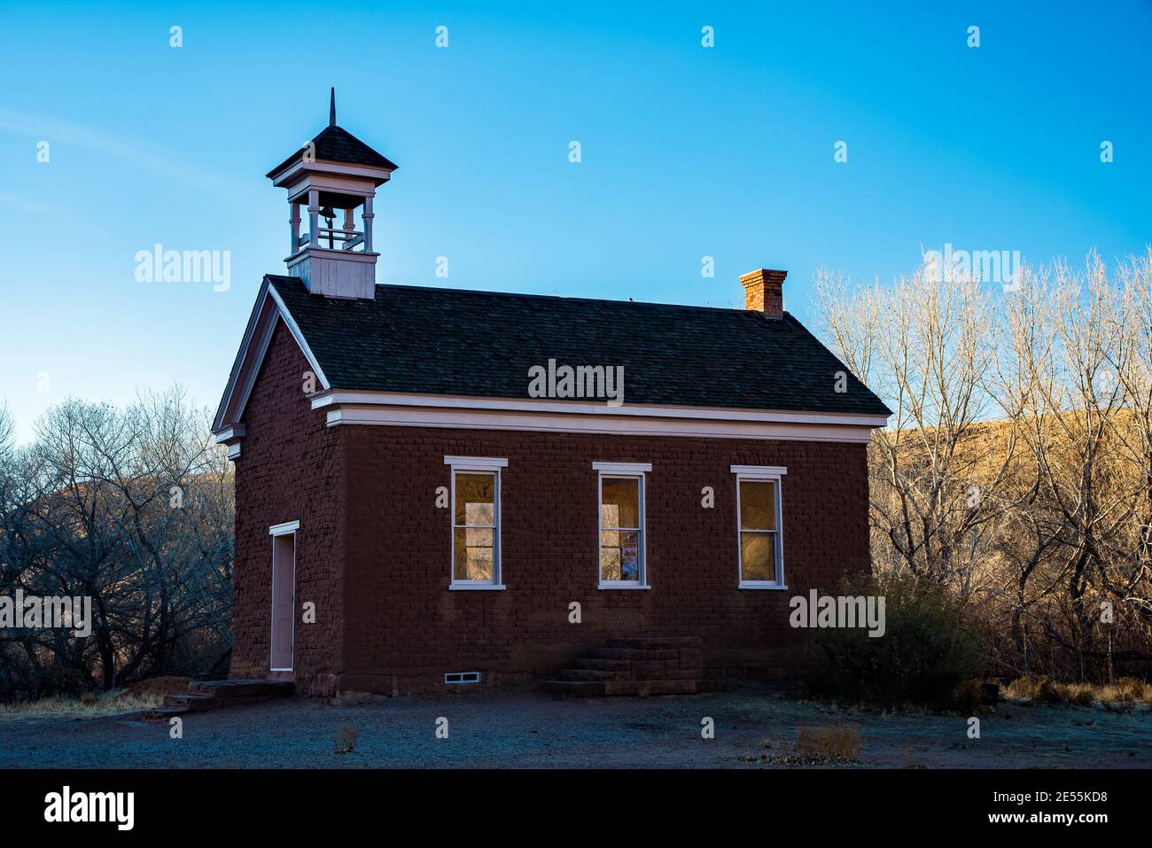 1860s wooden schoolhouse hi-res stock photography and images - Alamy