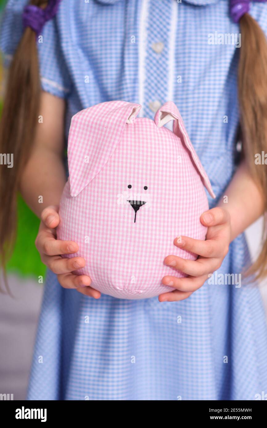 Little creature in nature hi-res stock photography and images - Alamy