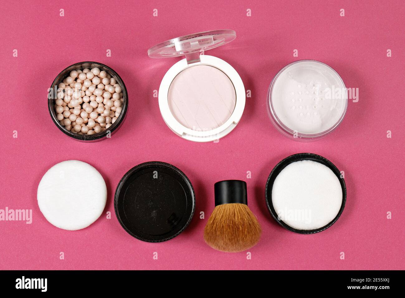 Setting brush hi-res stock photography and images - Alamy