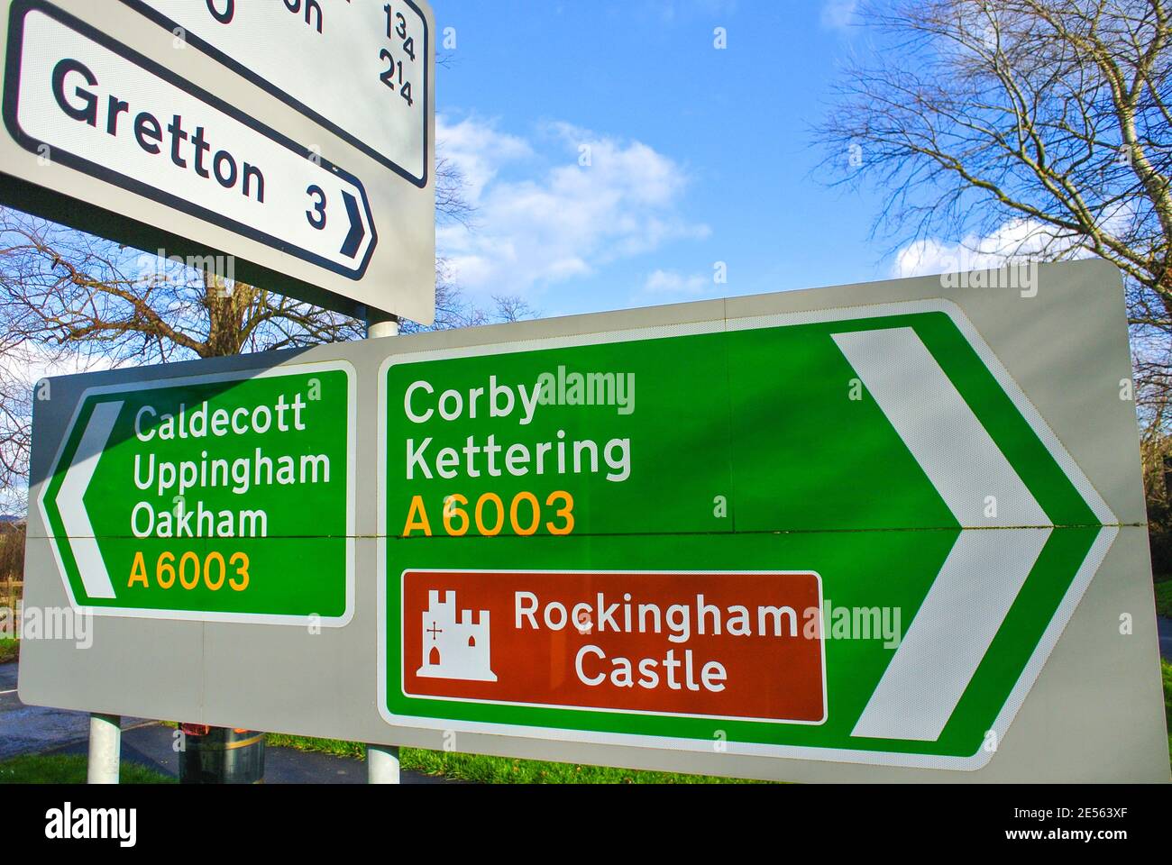 Road sign for Caldecott Uppingham Oakham A6003 in Northamptonshire ...