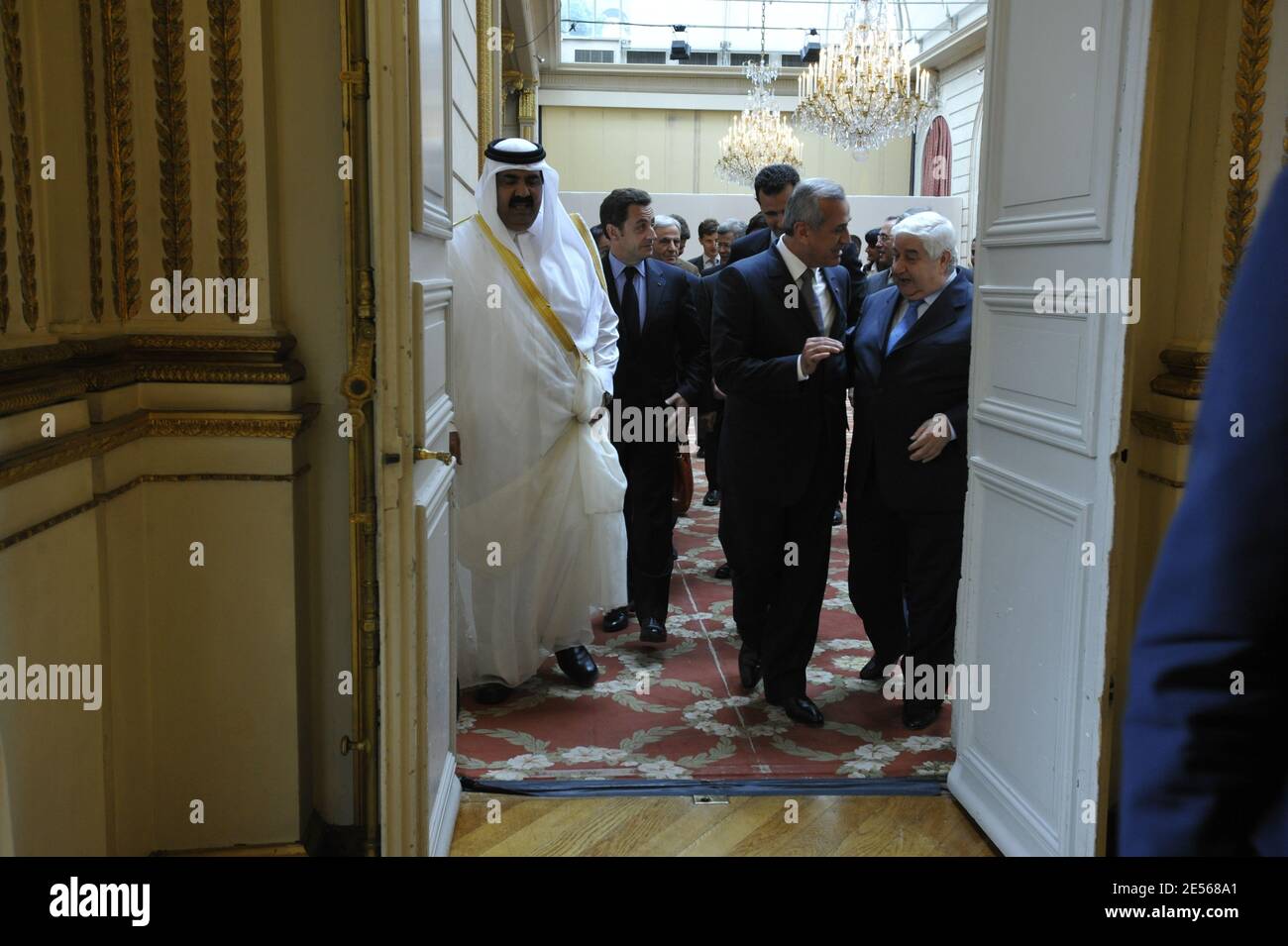 Qatari Emir Sheikh Hamad Ben Khalifa Al Thani, French President Nicolas ...