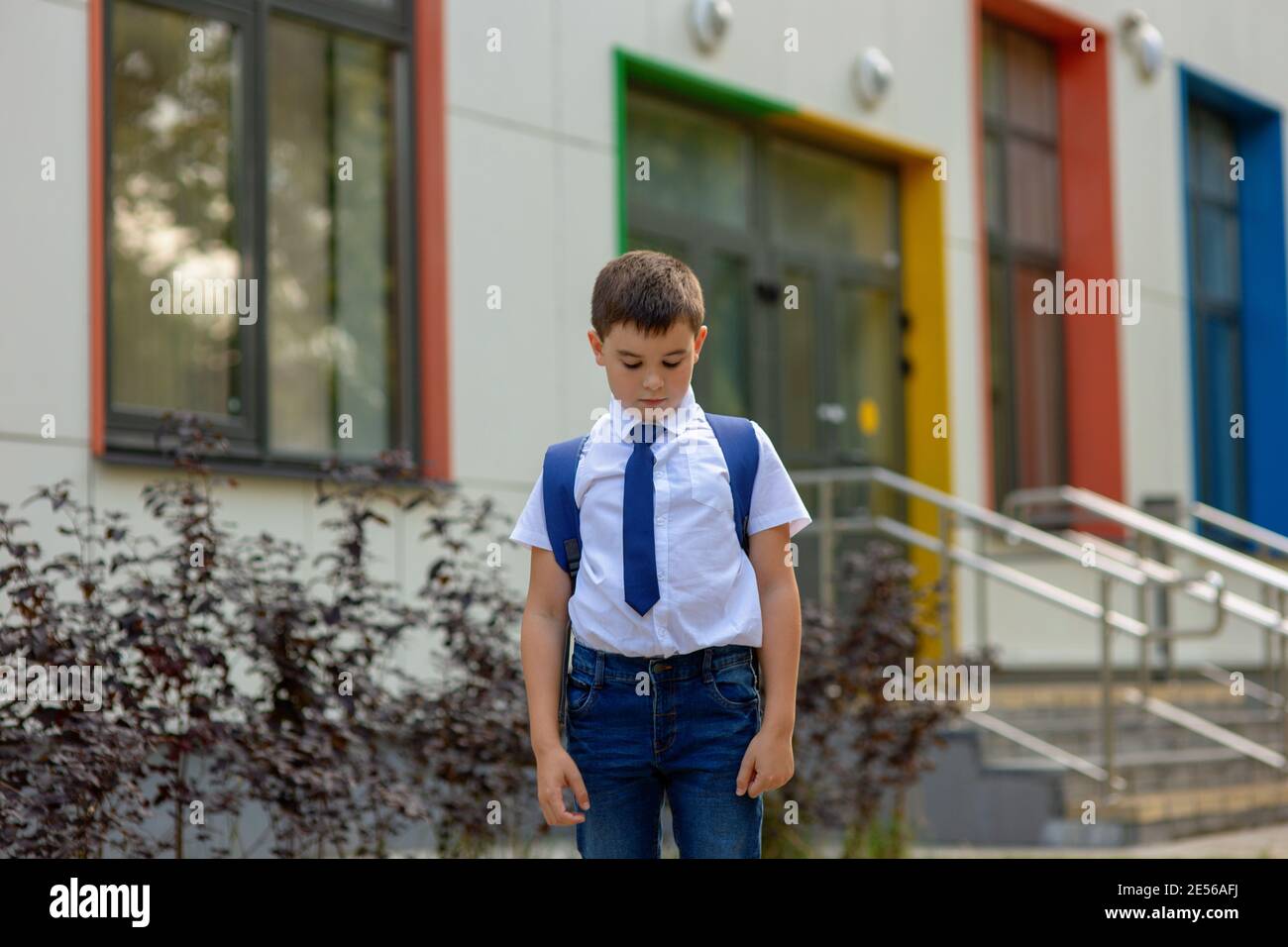 Sad kid school hi-res stock photography and images - Alamy