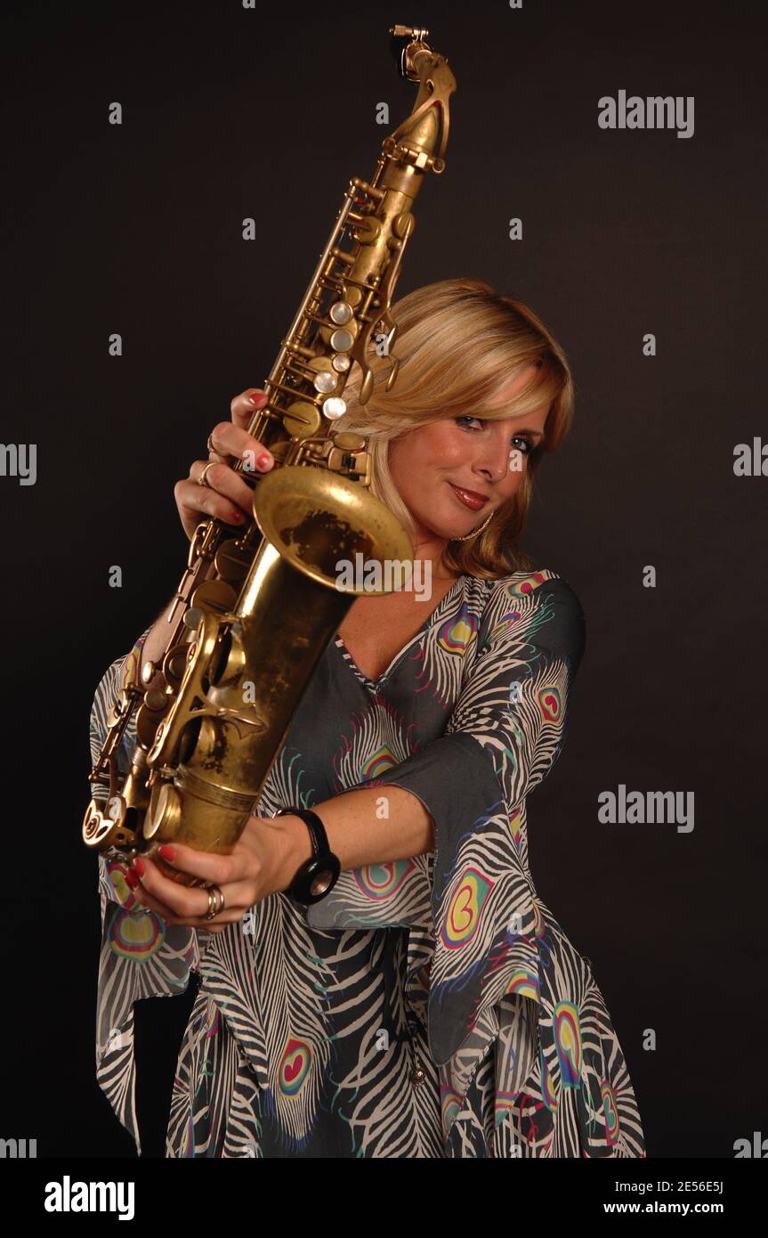 Candy dulfer hi-res stock photography and images - Alamy