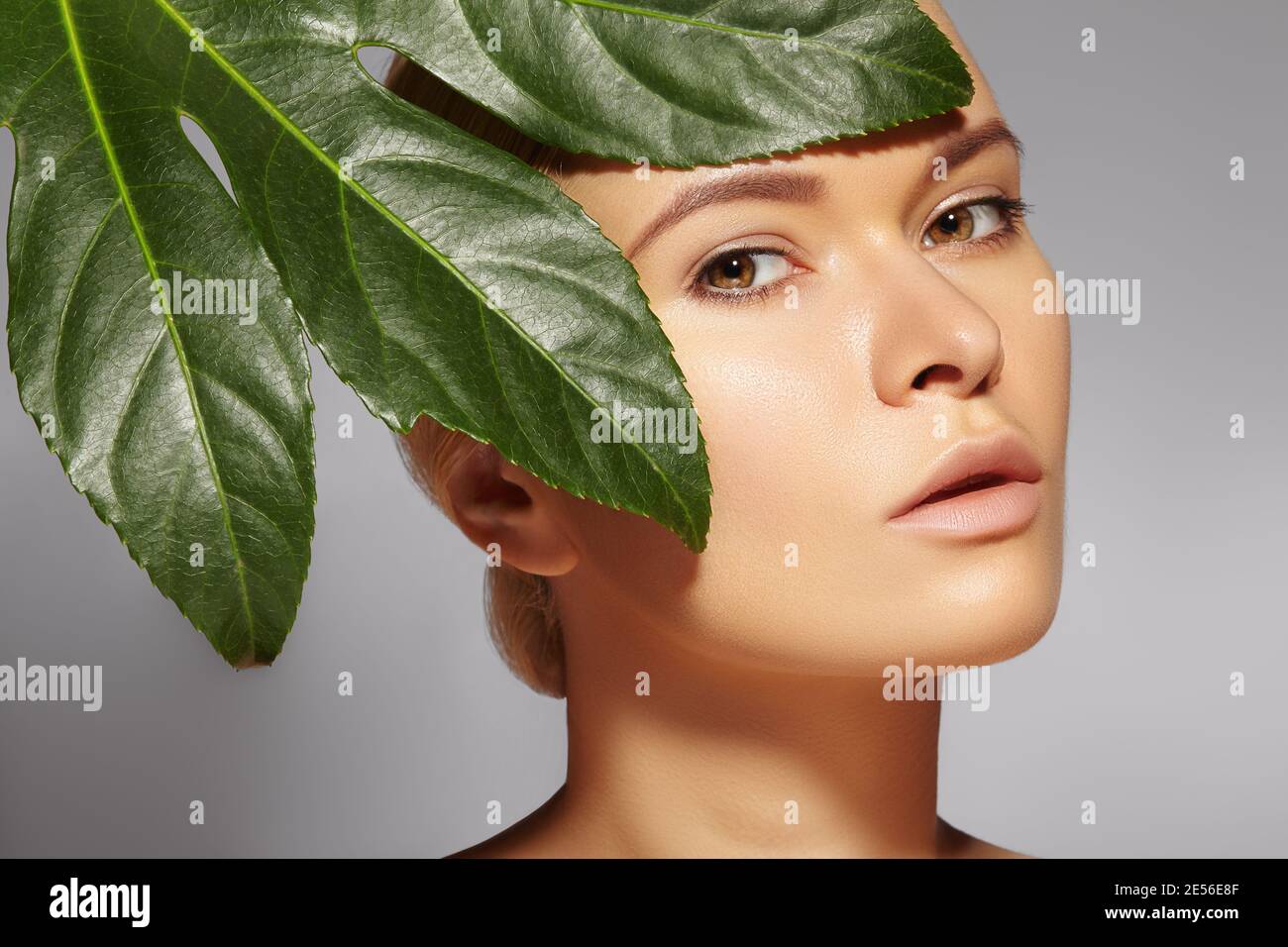 Wellness model hi-res stock photography and images - Alamy