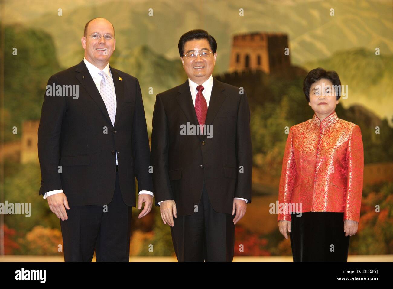 HSH Prince Albert II of Monaco poses for a photo with Chinese President ...