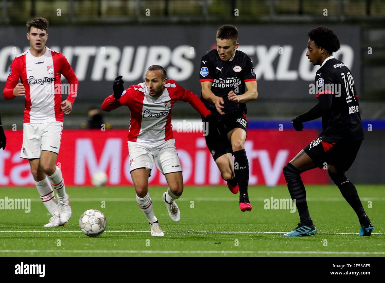 EMMEN, NETHERLANDS - JANUARY 26: Keim Frei of FC Emmen, Ryan Thomas of ...