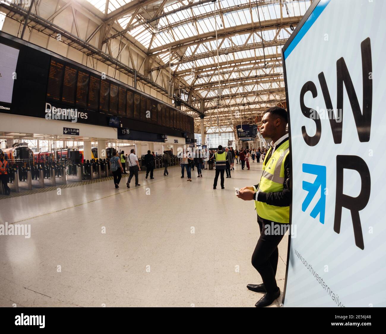 Southwestern railway train london hi-res stock photography and images ...