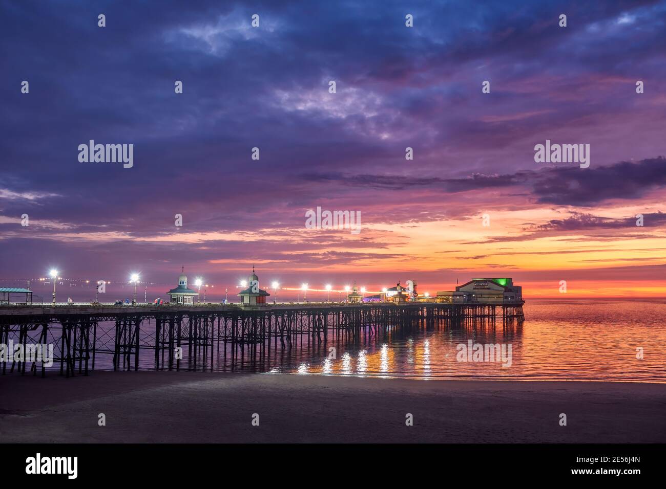 Blackpool north pier sunset hi-res stock photography and images - Alamy