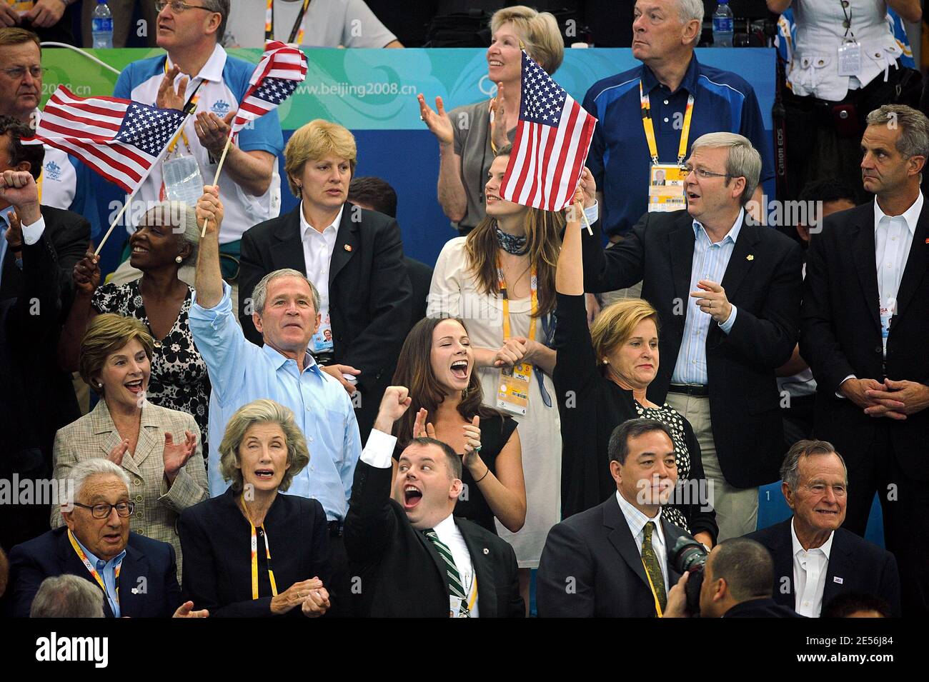Us president george bush swimming hi-res stock photography and images ...