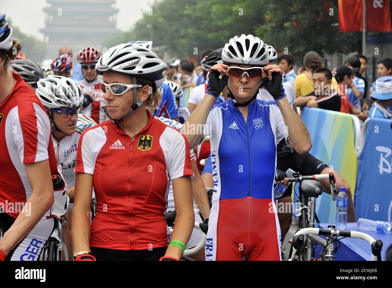 Jeannie longo jeux olympiques hi-res stock photography and images - Alamy