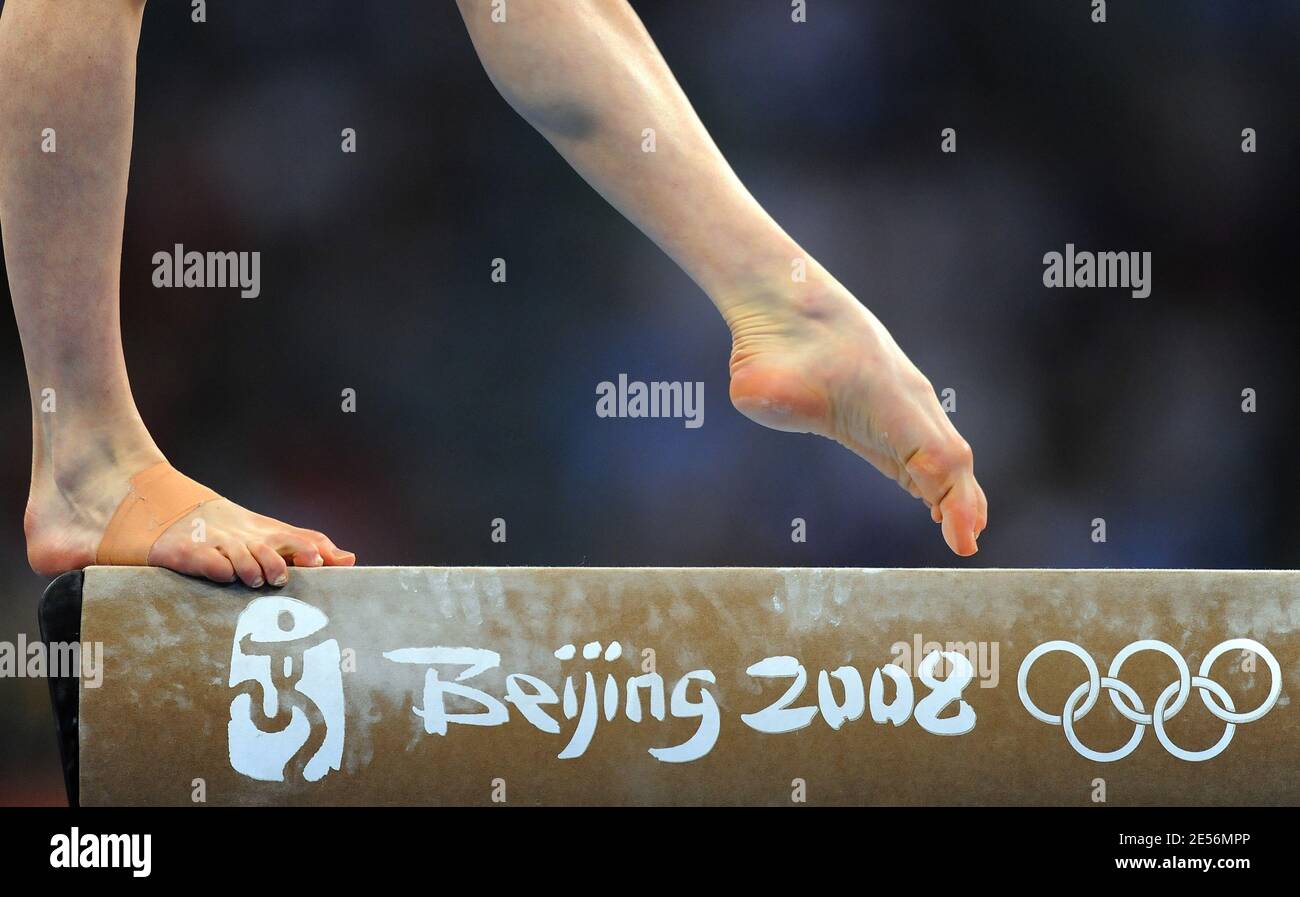 Artistic gymnastics balance beam during the beijing 2008 olympic games ...