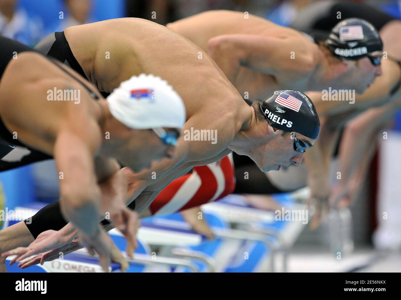 Michael phelps with gold medal beijing hi-res stock photography and ...