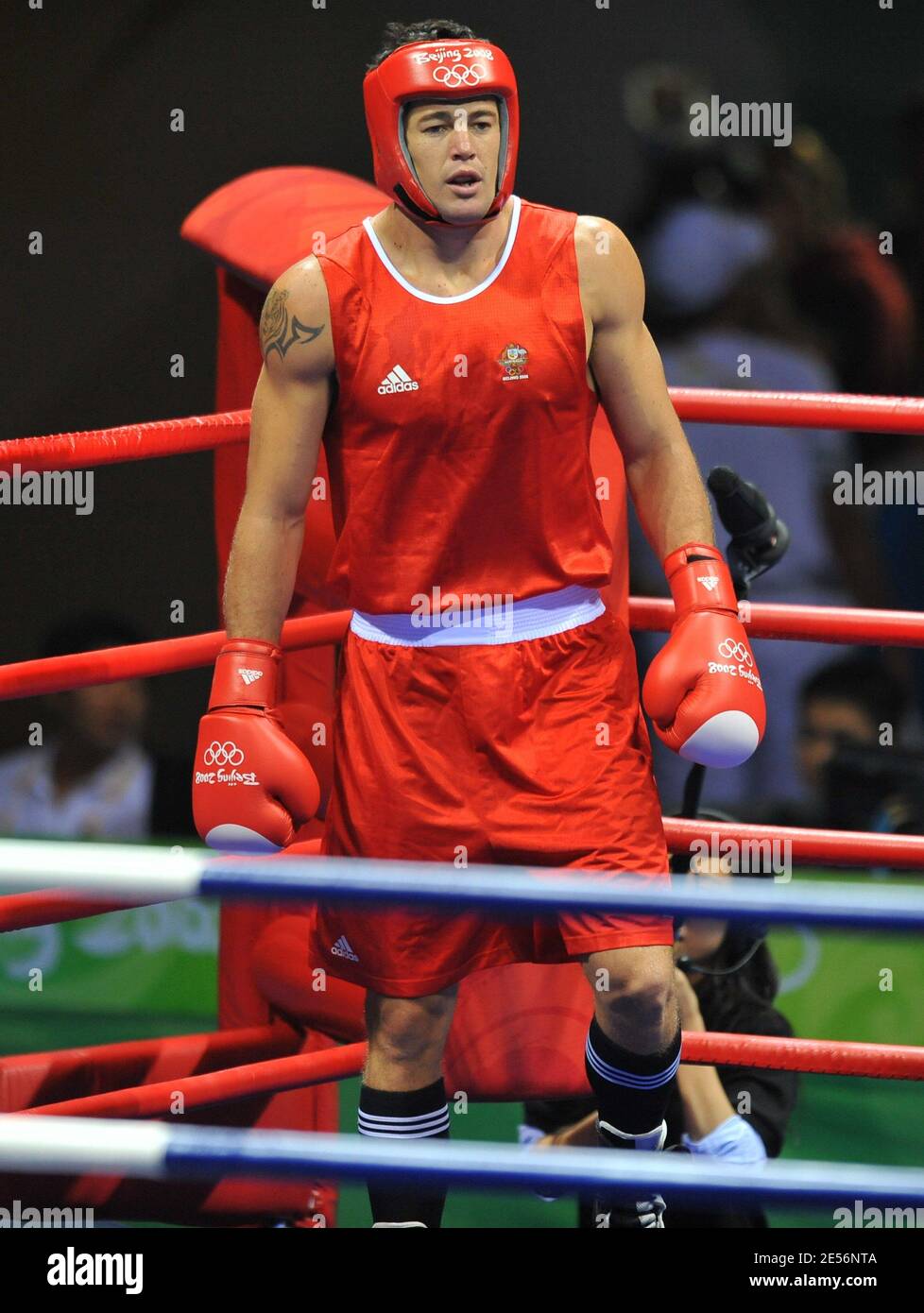 Australia's boxer Brad Pitt begins his fight category 91 Weight in the ...