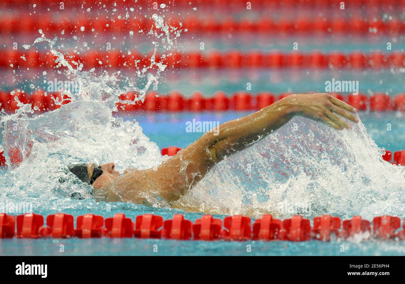 USA's Ryan Lochte competes on men's 200 meters backstroke semi final ...