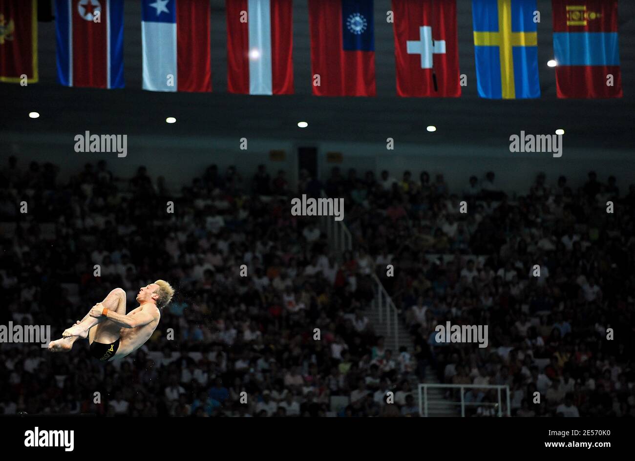 Australia's Matthew Mitcham wins the gold medal on men's 10 meters ...