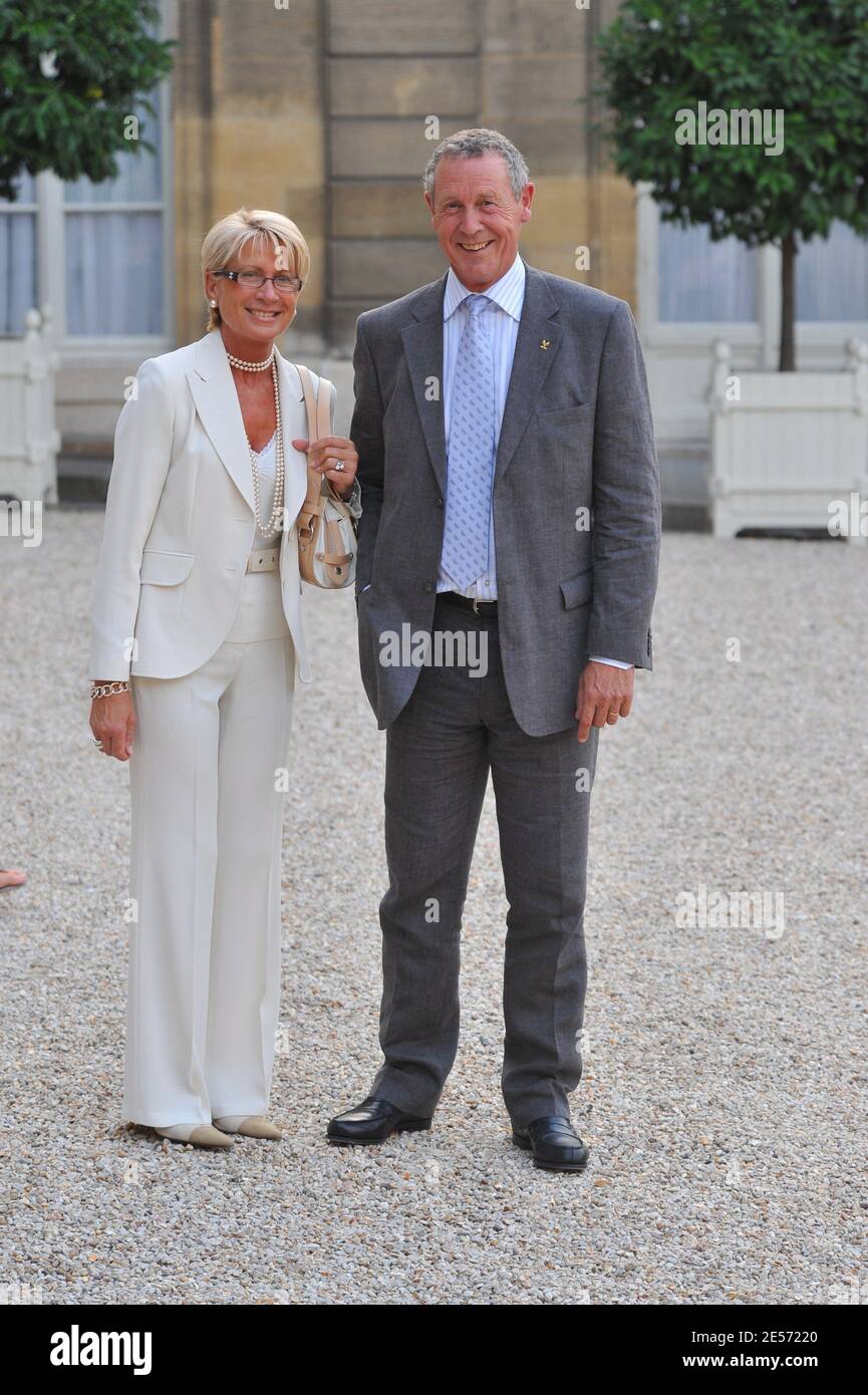 Jeux olympiques de paris femme hi-res stock photography and images - Alamy