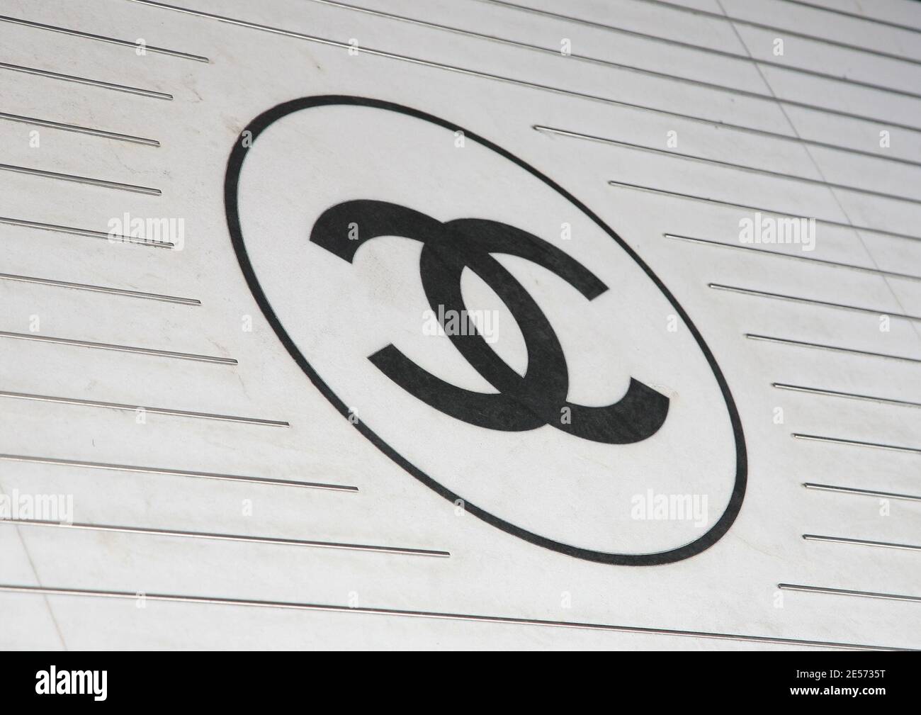 Chanel Boutique on Avenue Montaigne in Paris, France on August 20, 2008 ...