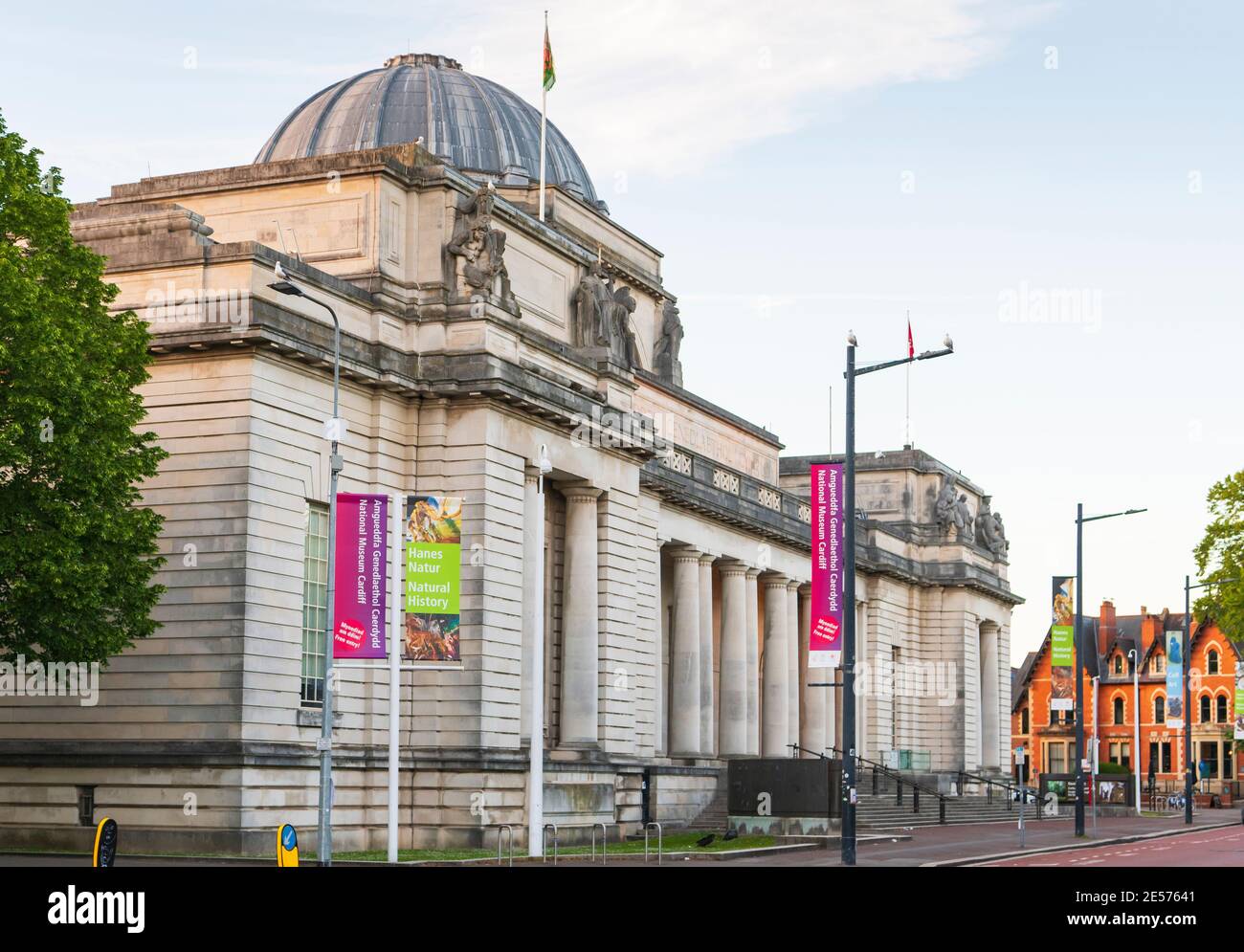 Cardiff museum hi-res stock photography and images - Alamy