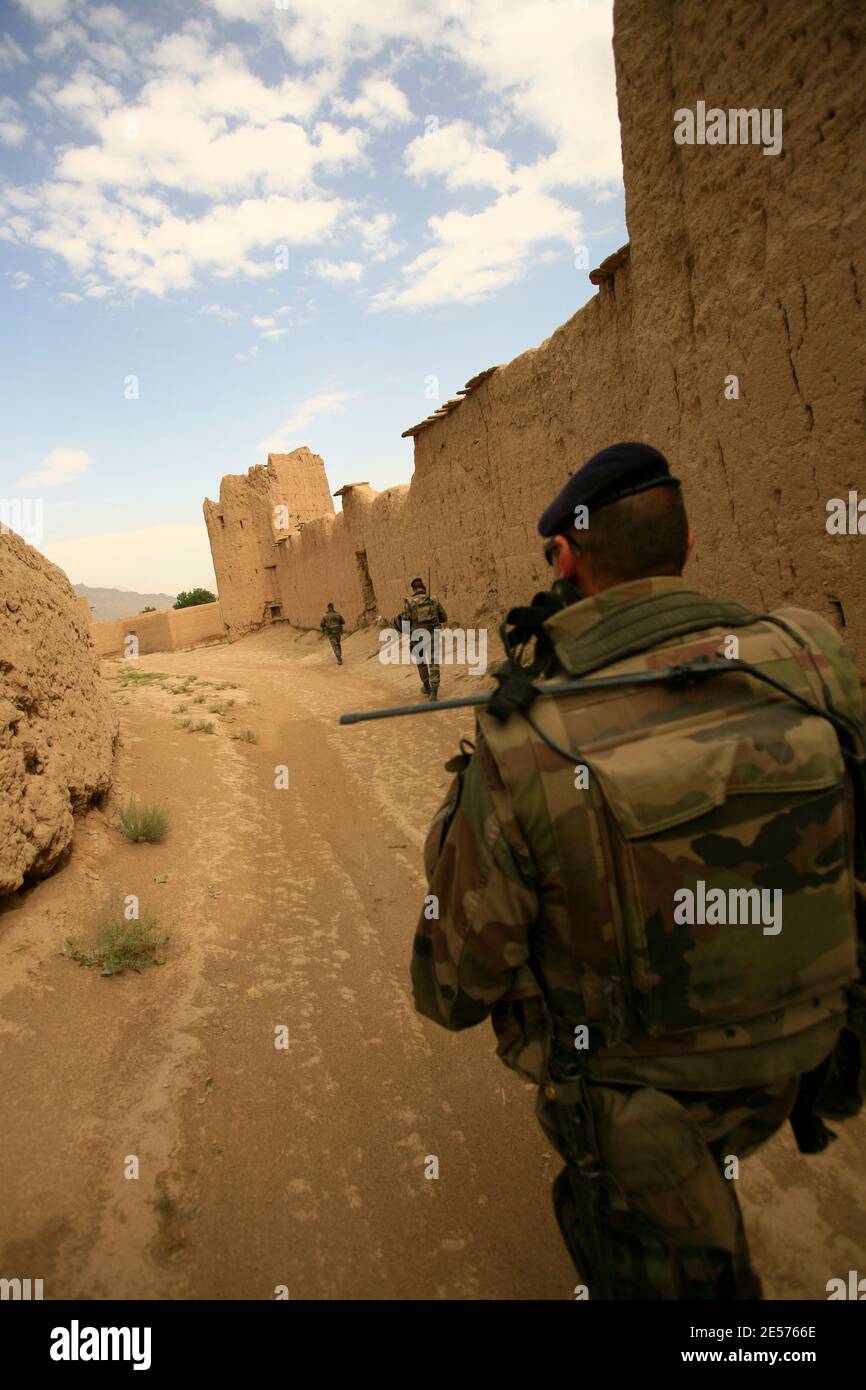 Soldat armee regiment hi-res stock photography and images - Alamy