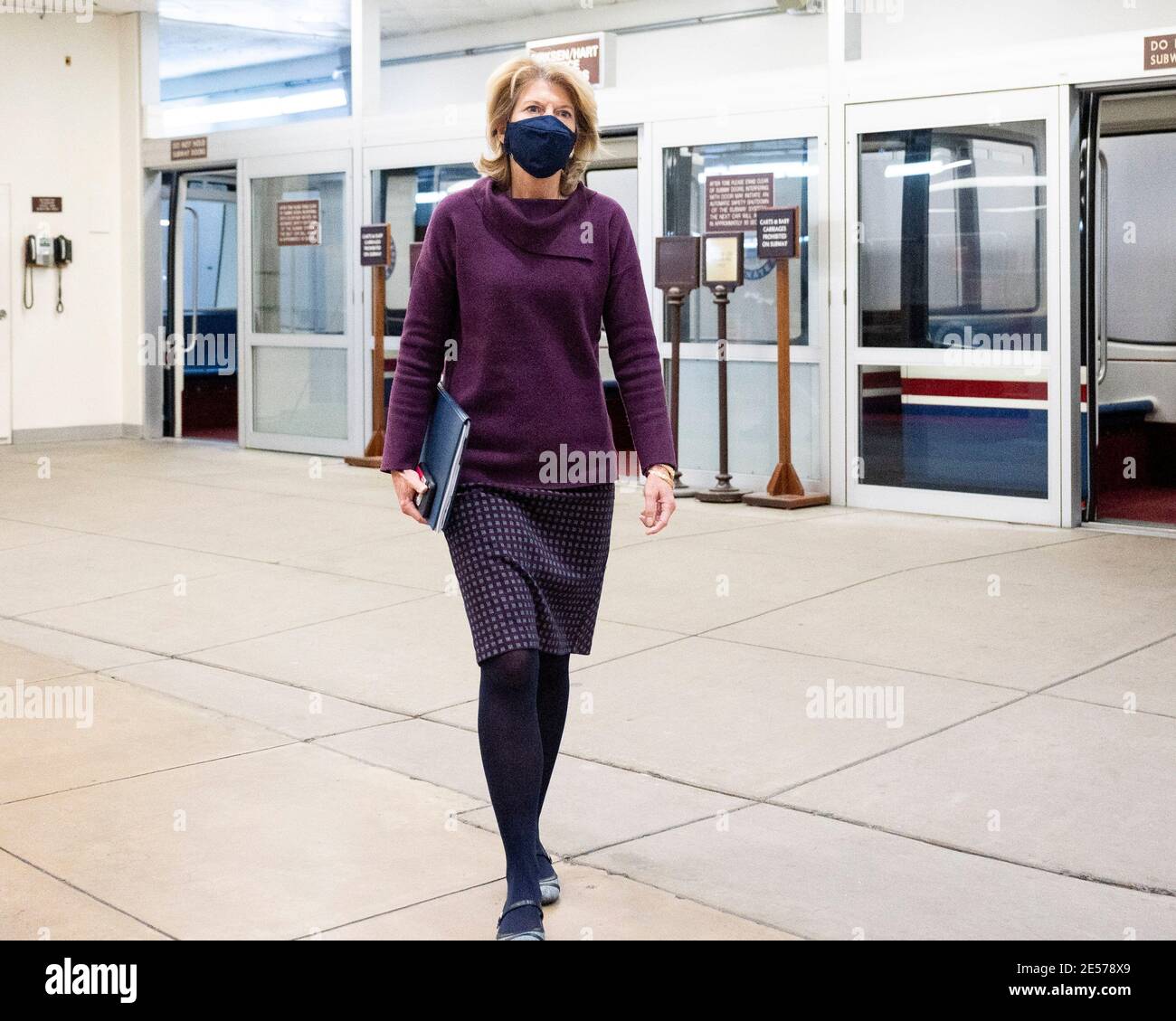 Lisa murkowski hi-res stock photography and images - Alamy