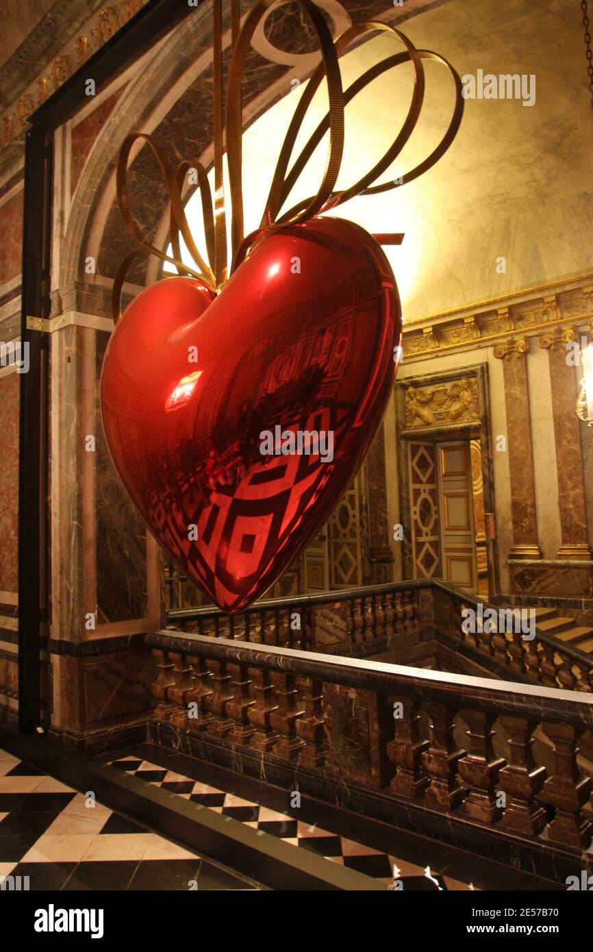 Jeff koons paris hi-res stock photography and images - Alamy