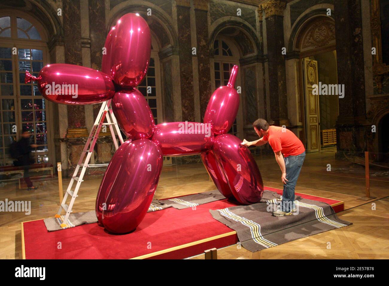 US artist Jeff Koons exhibition making up in Versailles Castle, near ...
