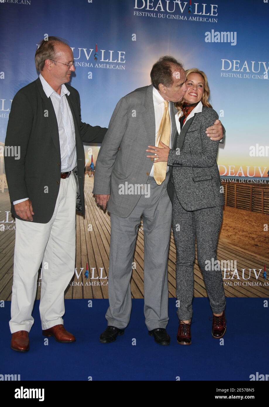 William hurt arthur cohn maria bello hi-res stock photography and ...