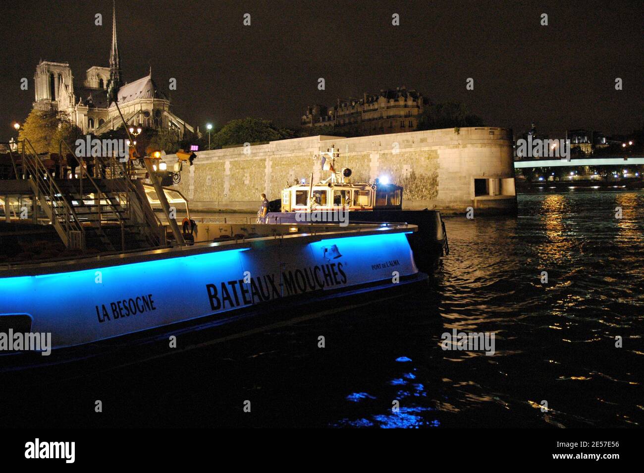 Bateau accident hi-res stock photography and images - Alamy