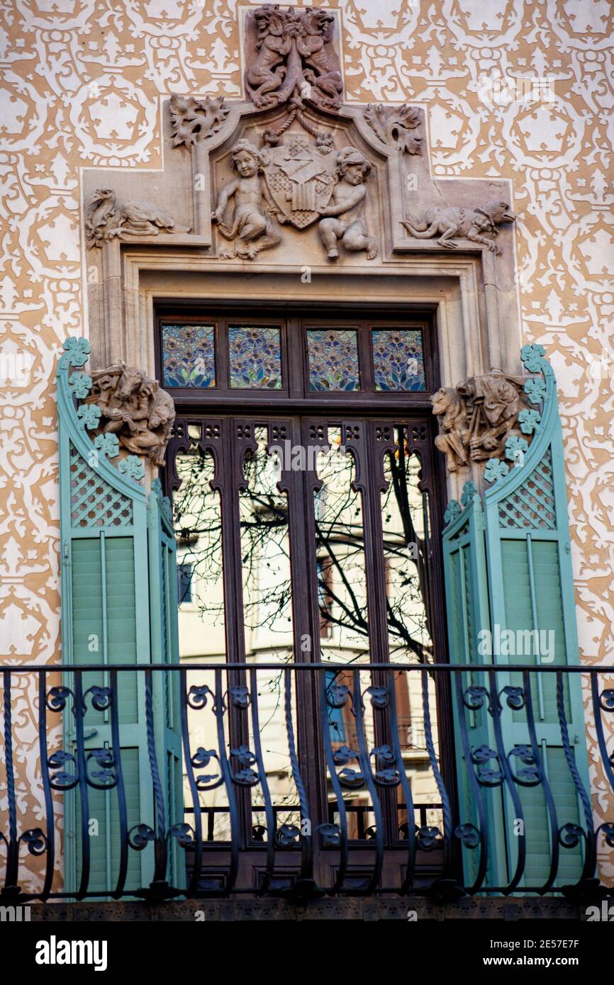 Baroque window hi-res stock photography and images - Alamy