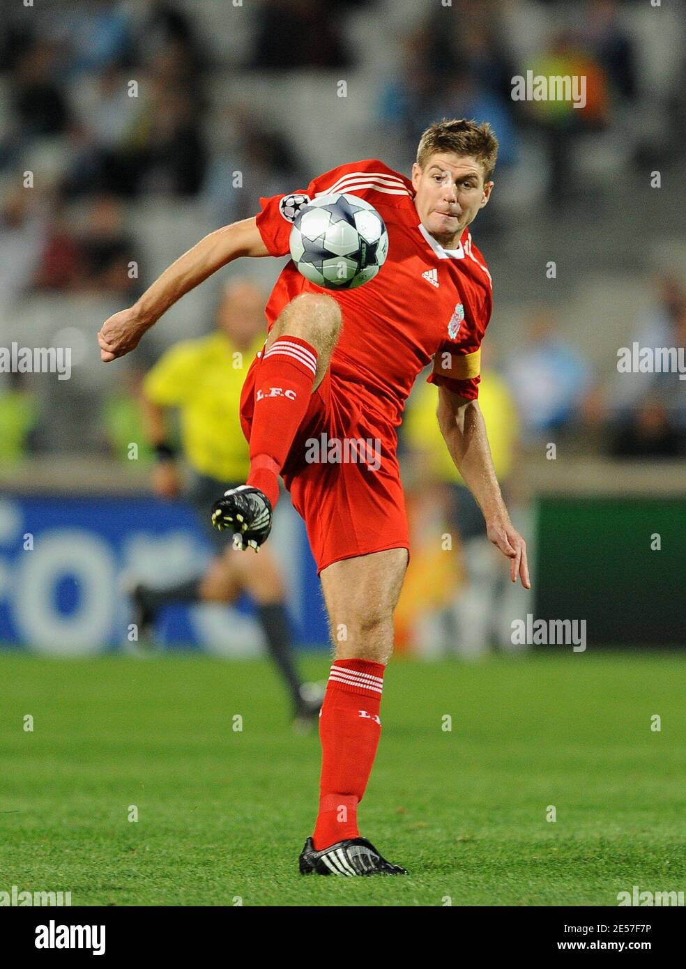 Steven gerrard liverpool 2008 hi-res stock photography and images - Alamy