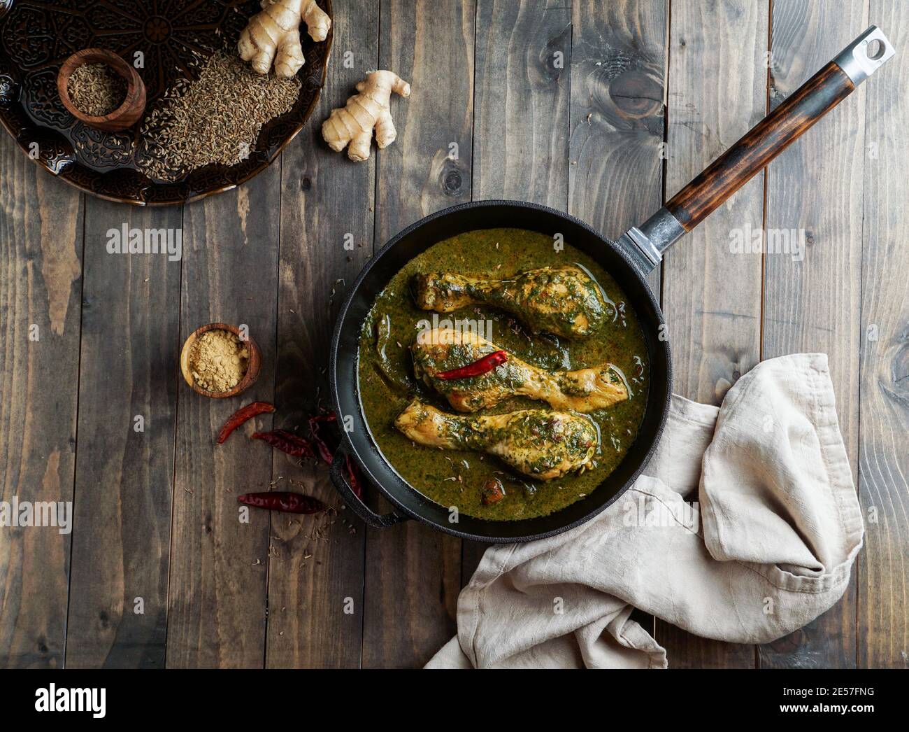 Chicken saag hi-res stock photography and images - Alamy