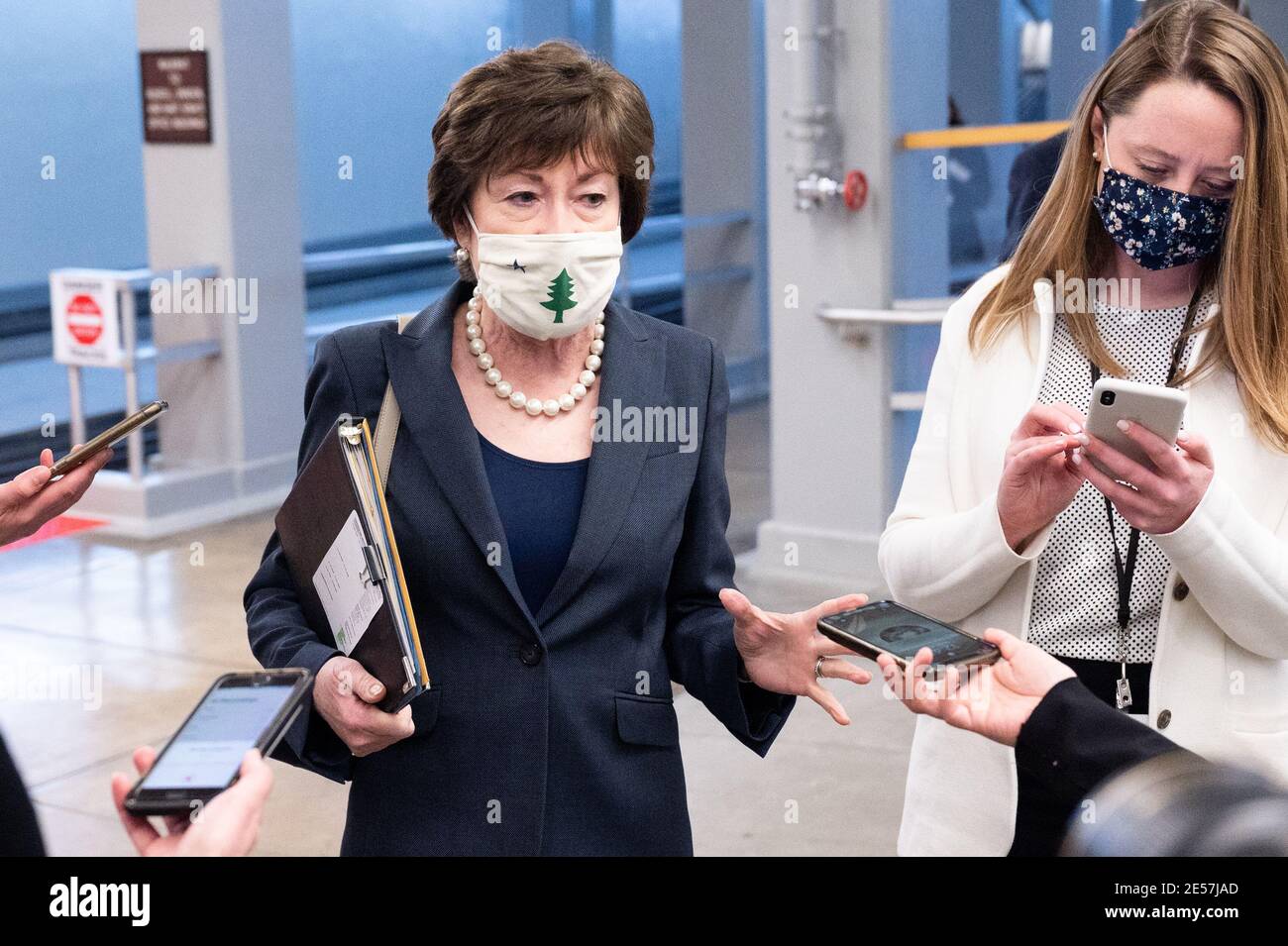 Susan collins hi-res stock photography and images - Alamy