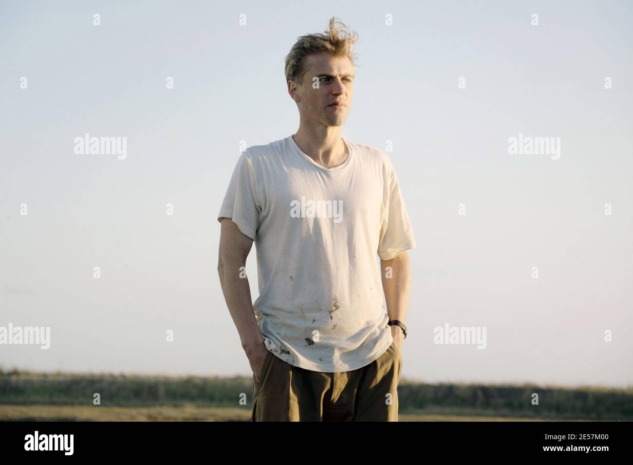 THE DIG, Johnny Flynn, 2021. ph: Larry Horricks / © Netflix / Courtesy ...