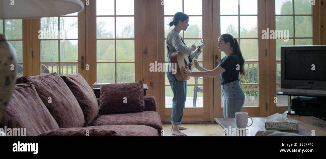 SILENCE & DARKNESS, (aka SILENCE AND DARKNESS), from left: Mina Walker ...